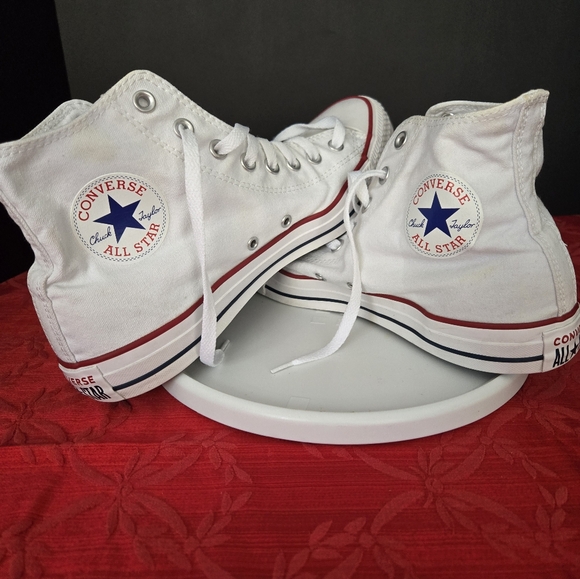 Converse | Shoes | Converse White Hightop Sneakers | Poshmark